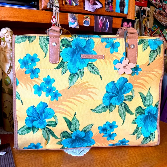 Caribbean Joe | Bags | Caribbean Bag With Many Pockets Mini Coin Purse ...